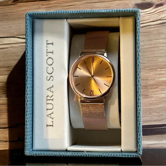 Laura Scott | Accessories | New Laura Scott Rose Tone Watch Never ...